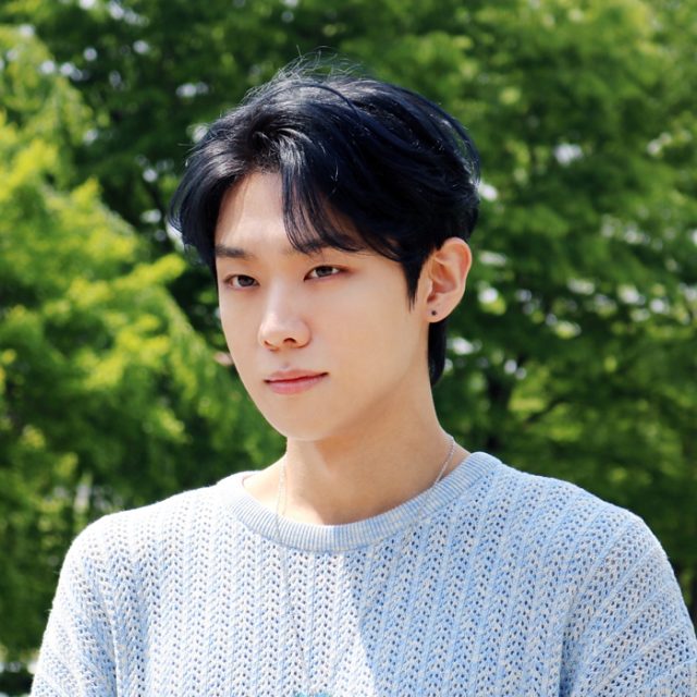 Korean Singer Demian Profile